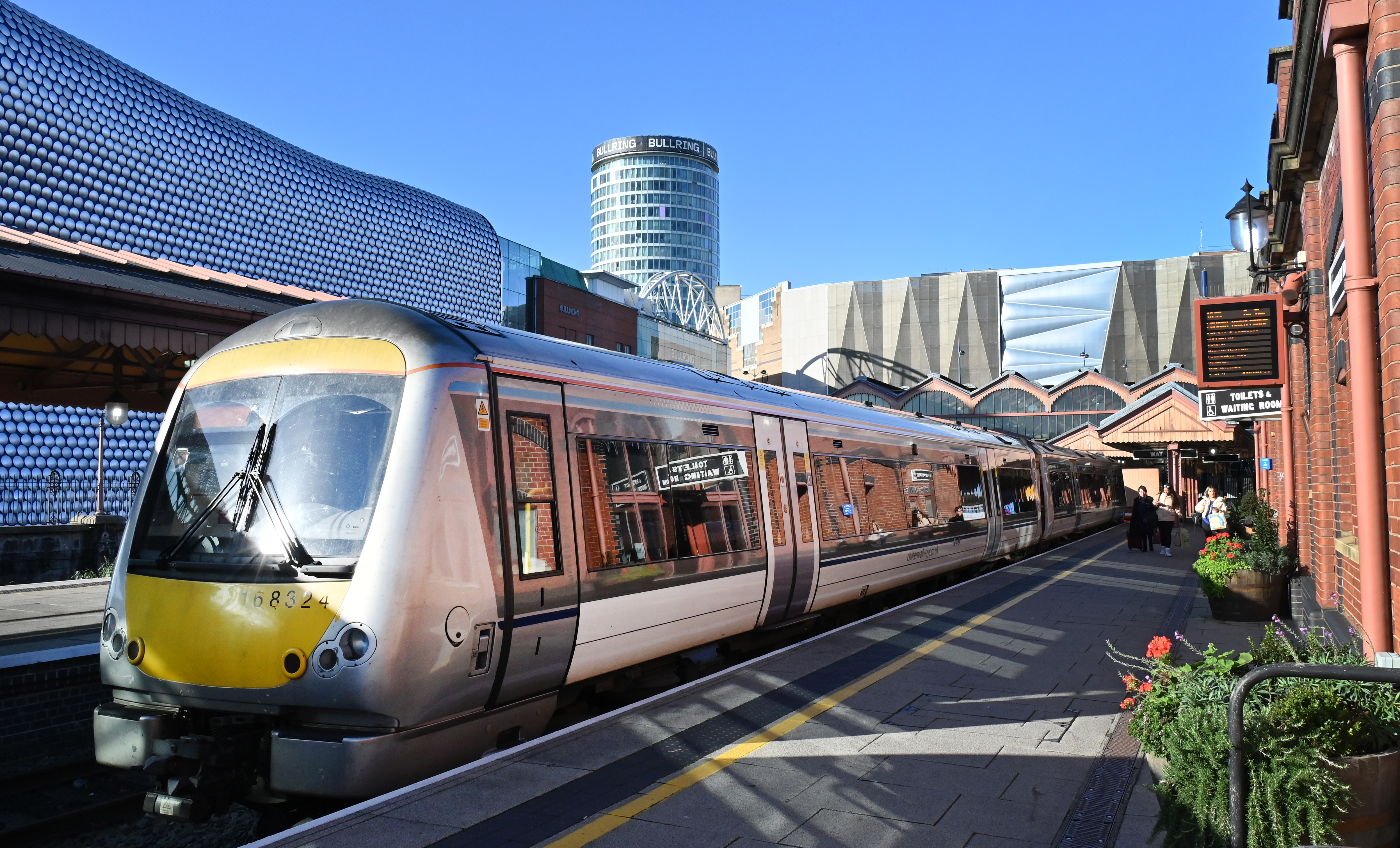 Midlands Connect | Midlands Rail Hub: Let the train take the strain